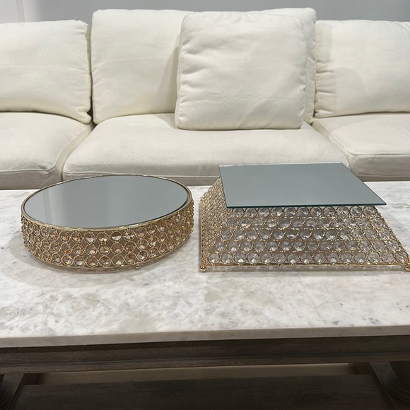 Accents | Pyramid Stand Round Small Mirror Stand | Poshmark